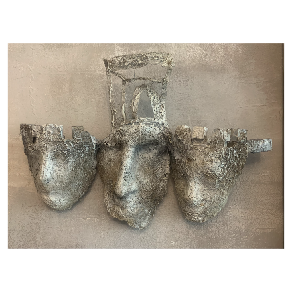 WALLS - RAF Gallery 100% romanesc